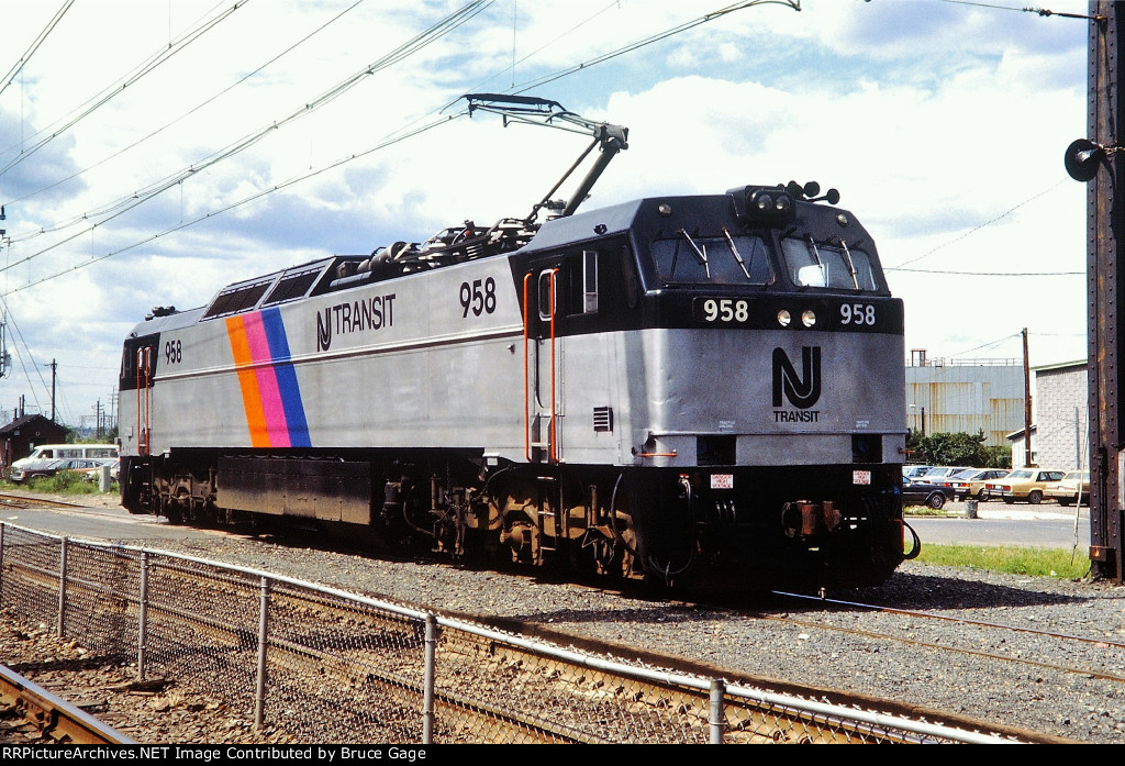 NJT 958